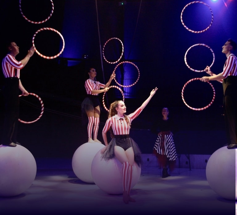 Cirque à Paris - Villeneuve-la-Garenne - Village du cirque Micheletty